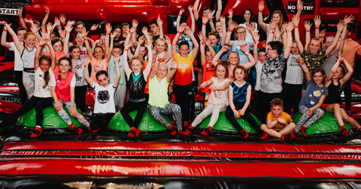 4 BENEFITS OF AN AIRTASTIC GROUP… | Airtastic Entertainment Centres